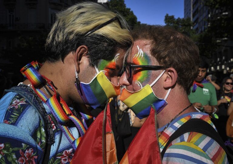 ¿Qué es la teoría QUEER? | Periódico VAS
